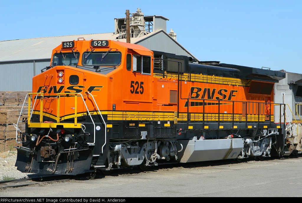 BNSF 525